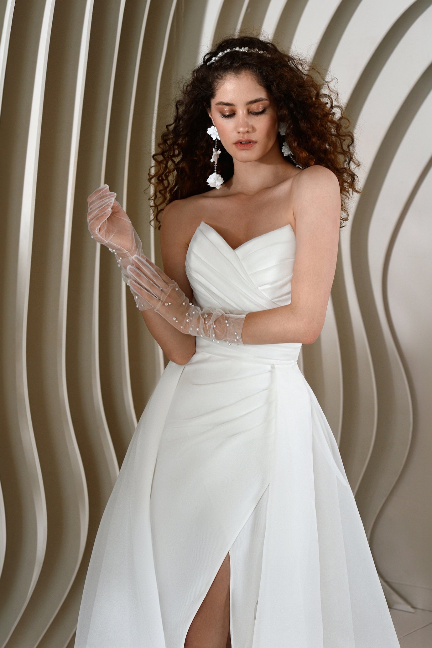 Dagni : la Robe de Mariée Bustier en Satin par Excellence.— Les filles ...
